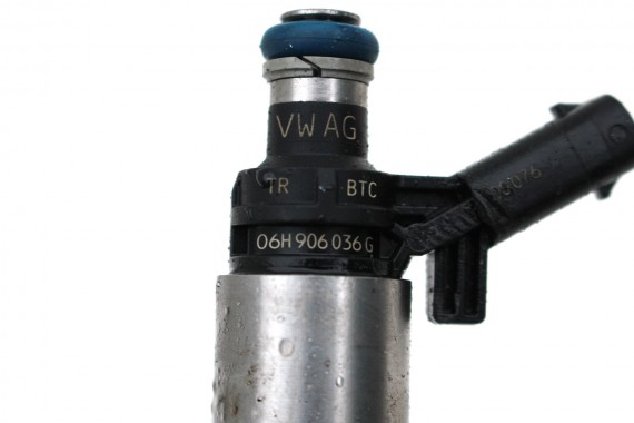 VW AUDI SEAT SKODA WTRYSKIWACZE WTRYSKI 06H906036G 06H906036P 06H 906 ...